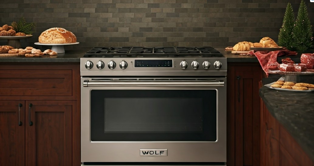Master Holiday Baking with Your Wolf Oven